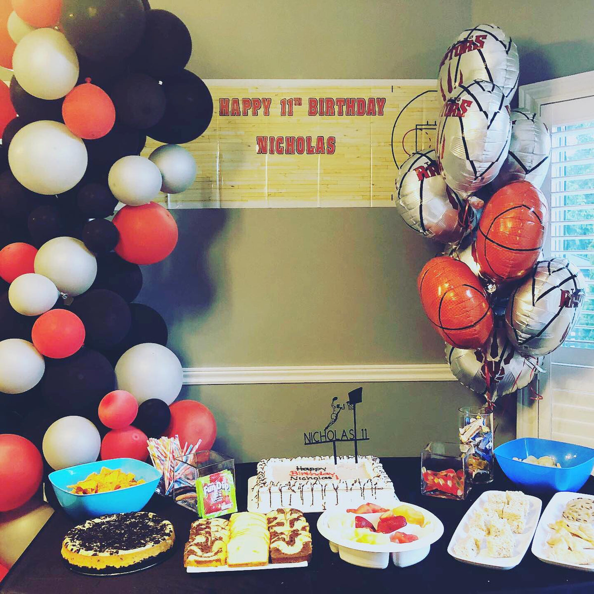 RAPTORS 18" Mylar balloon – Designsbyanita